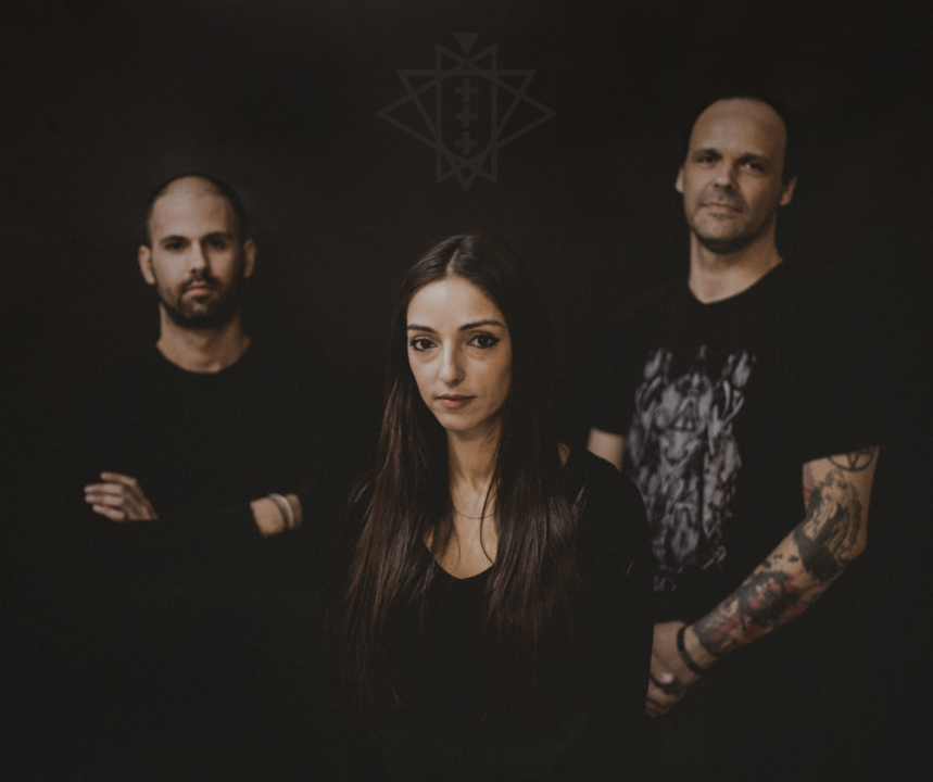 MUSIC IN LOW FREQUENCIES - “existe sempre uma possibilidade de transformar o mal em algo bom ...