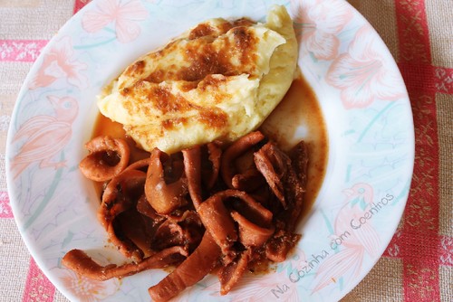 Potas estufadas - Na cozinha com coentros