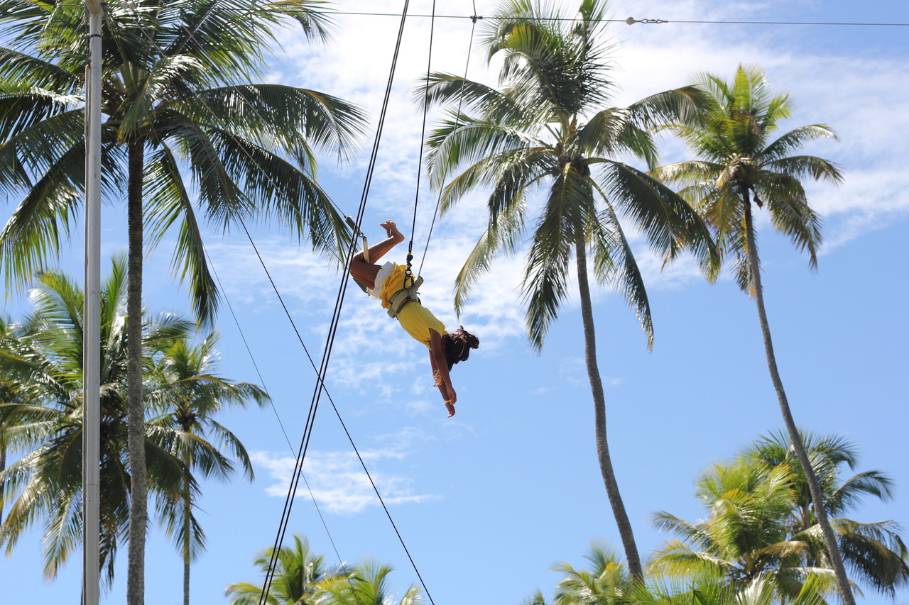 Circoooo (aéreo e aquático) - Cocó na Fralda