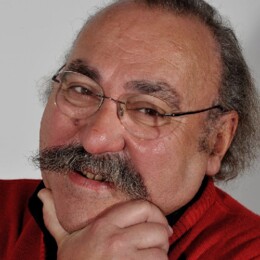 MINI LETRAS LUSAS: Era uma vez o 25 de Abril", de José Fanha - alma-lusa